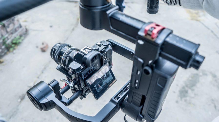 How do Camera Stabilizers work? - DSLRad.com